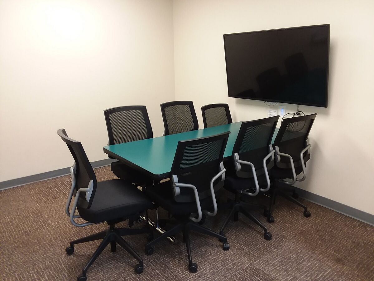 Meeting Rooms - maker-hub
