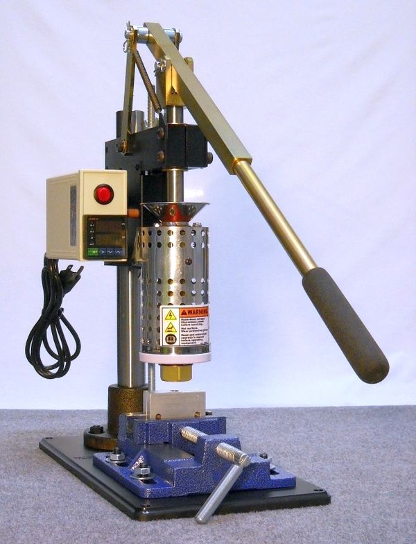 Injection Molding Machine - makerhub